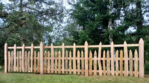 Cleft Pale Fence - Coppice Creations - Sustainable Estate Fencing